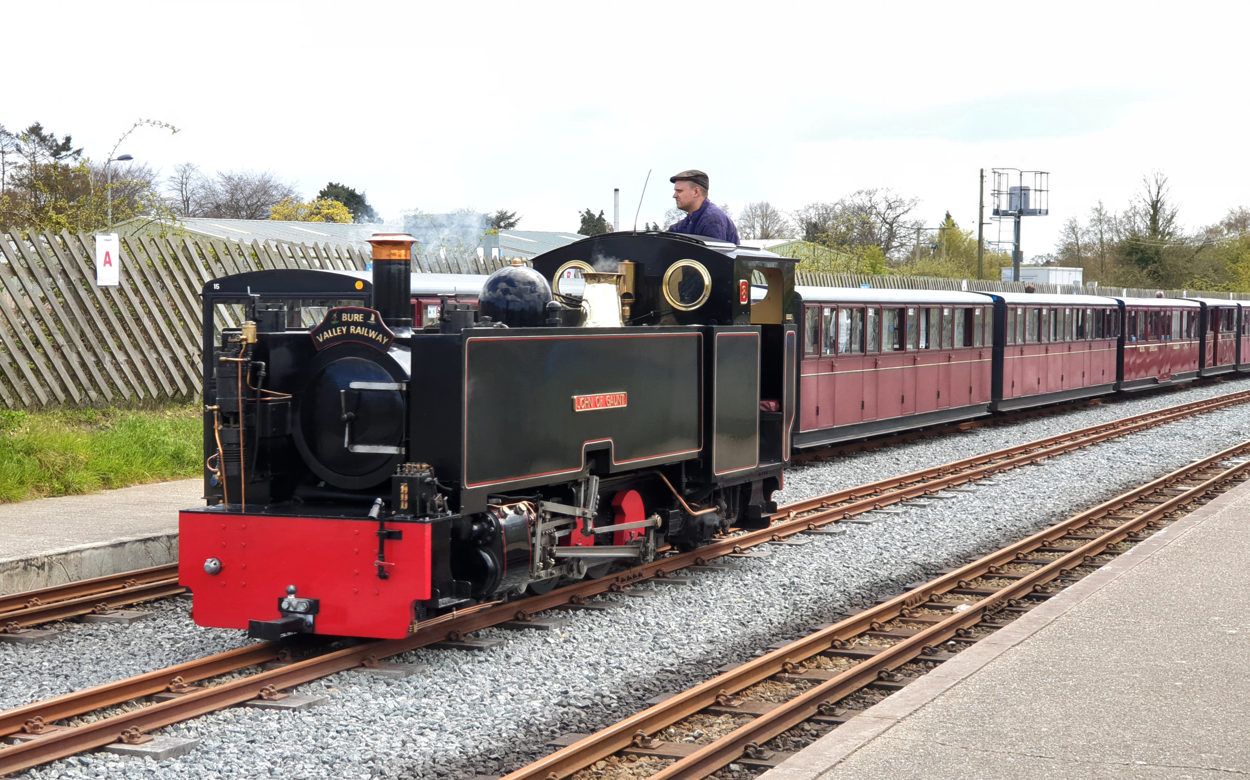 Bure Valley Railway: Back Again – Steve's Narrow Gauge Railway Adventure